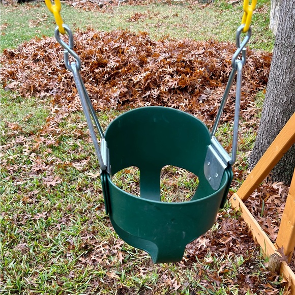 Other | Gently Used Green Toddler Bucket Seat Swing W Safe Chain | Poshmark